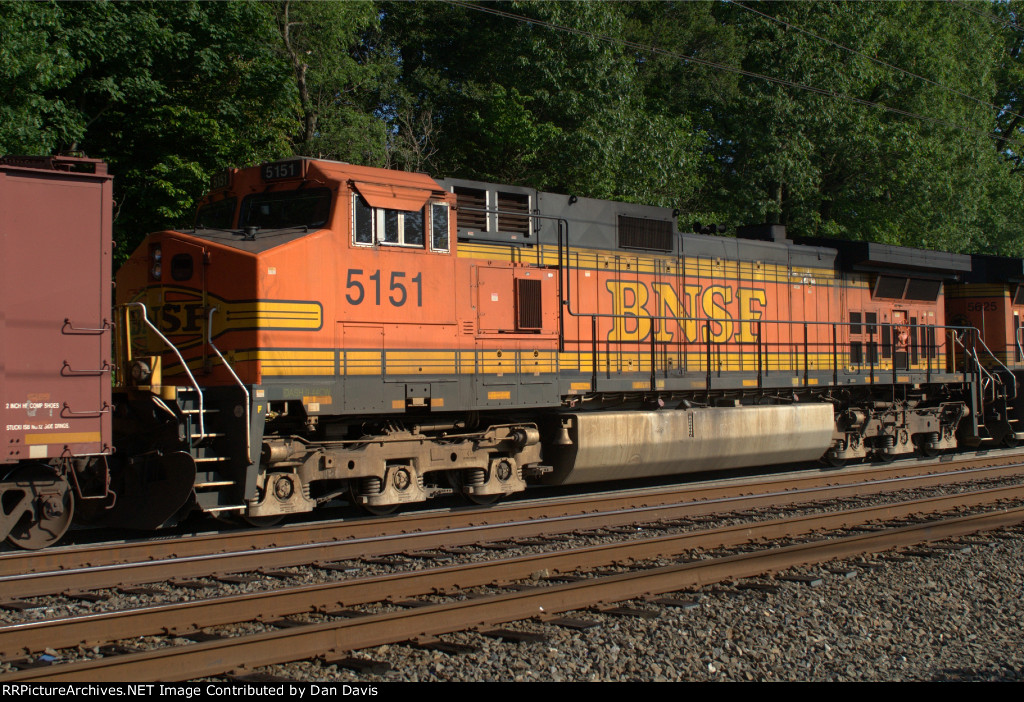 BNSF C44-9W 5151 trails on K040-30